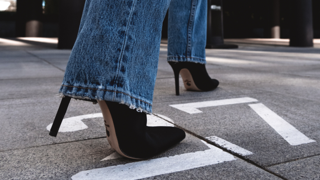 Why are Shoes Pointy? - Trustyshoeguides.com
